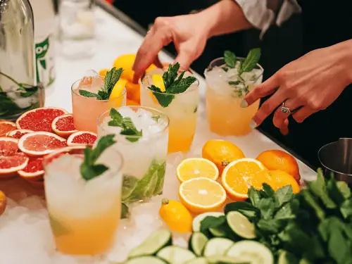 How to Pair Mocktails with Food: A Guide to Perfect Combinations - The ...