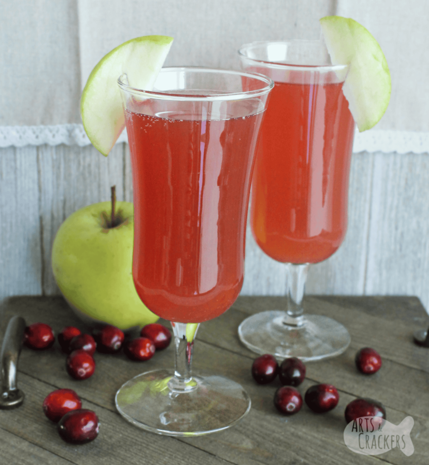 12 Apple Cider Mocktails for Crisp Autumn Days - The Mocktail Edit